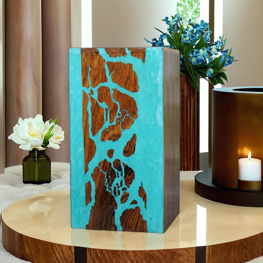 Epoxy Resin Wooden Urns for Human Ashes Cremation Urns for Human Ashes ...
