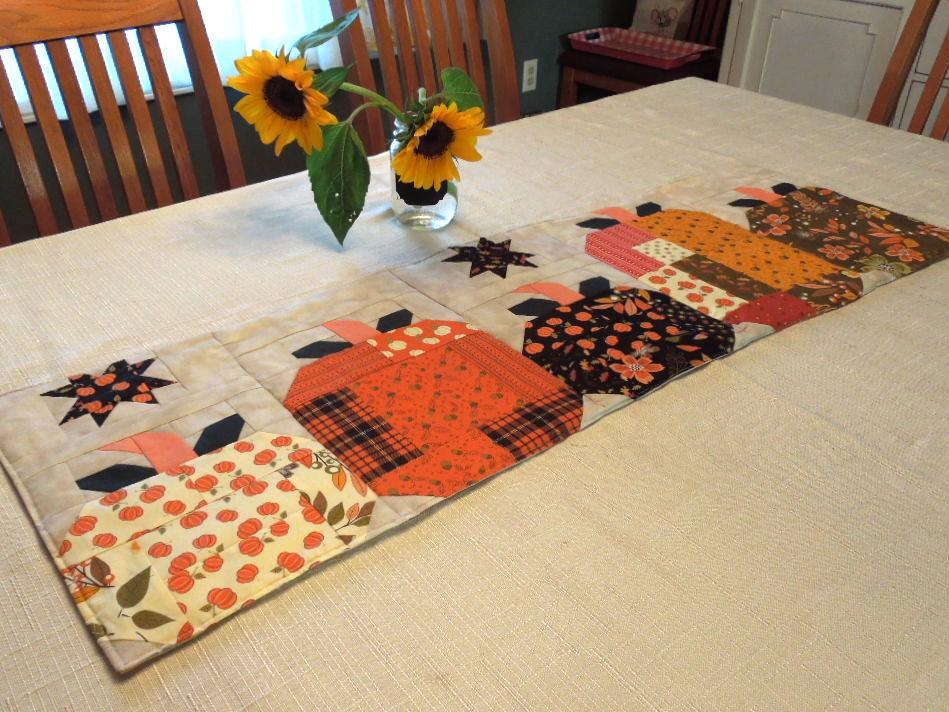 New Handmade Quilted Table Runner, Fall Table Decor, Pumpkin Table ...