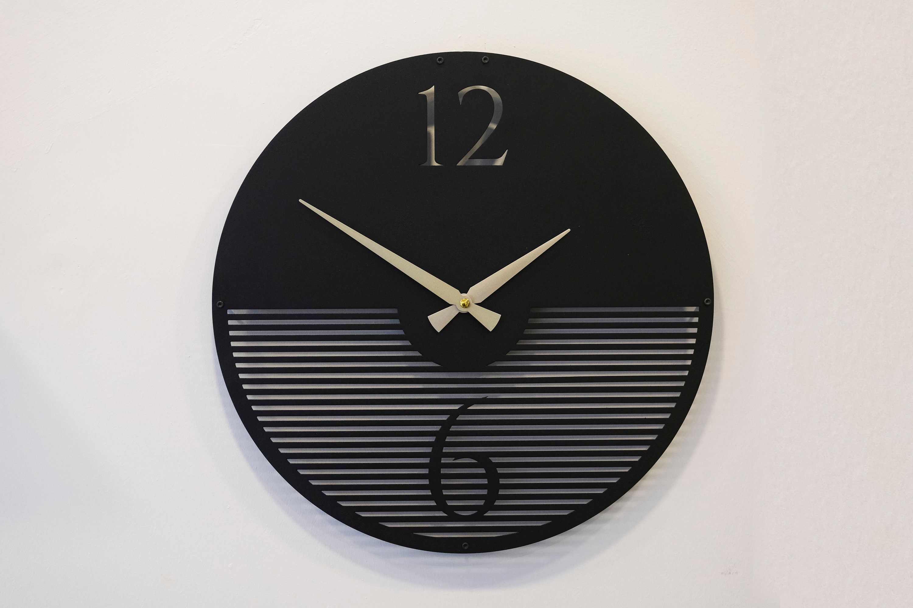 Gold Metal Wall Clock, Clocks for Wall, Silent Unique Wall Clock, Gold ...