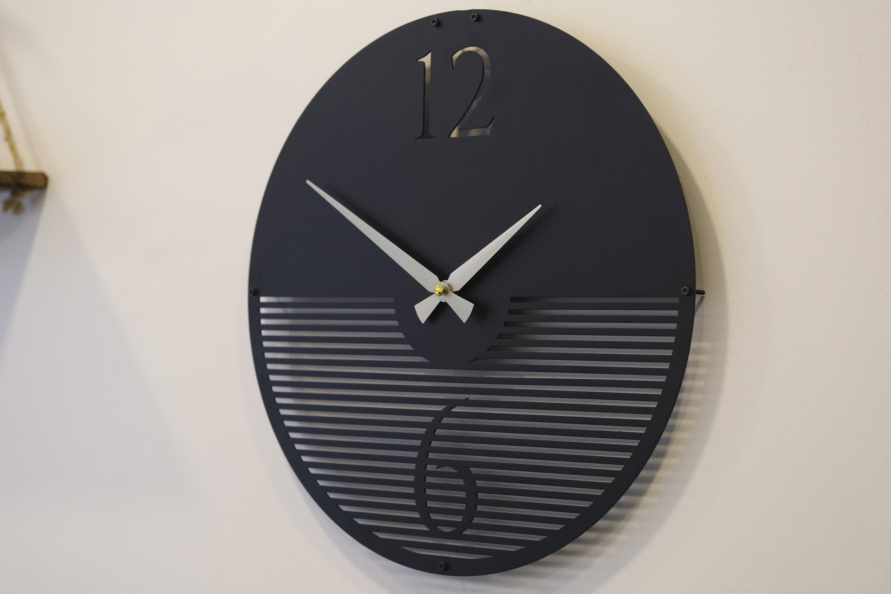 Gold Metal Wall Clock, Clocks for Wall, Silent Unique Wall Clock, Gold ...