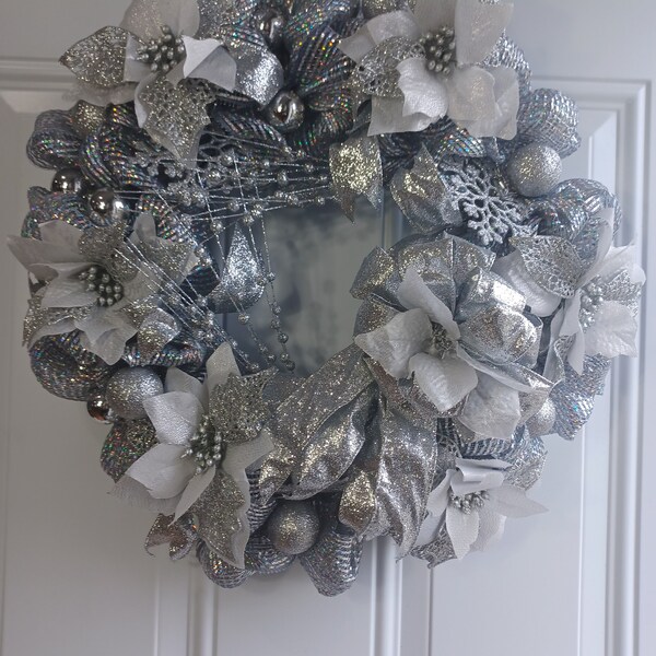 Silver Wreath - Etsy