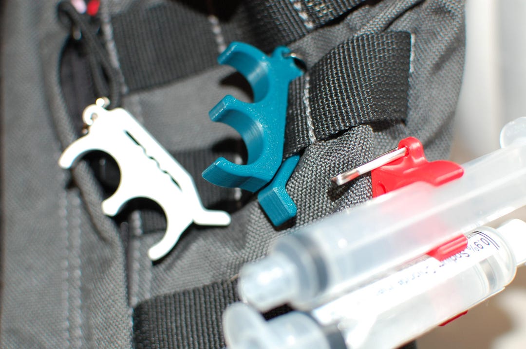 10ml Syringe Snap Holder for 2 Flushes, Syringes, Meds, Peptides. Great ...