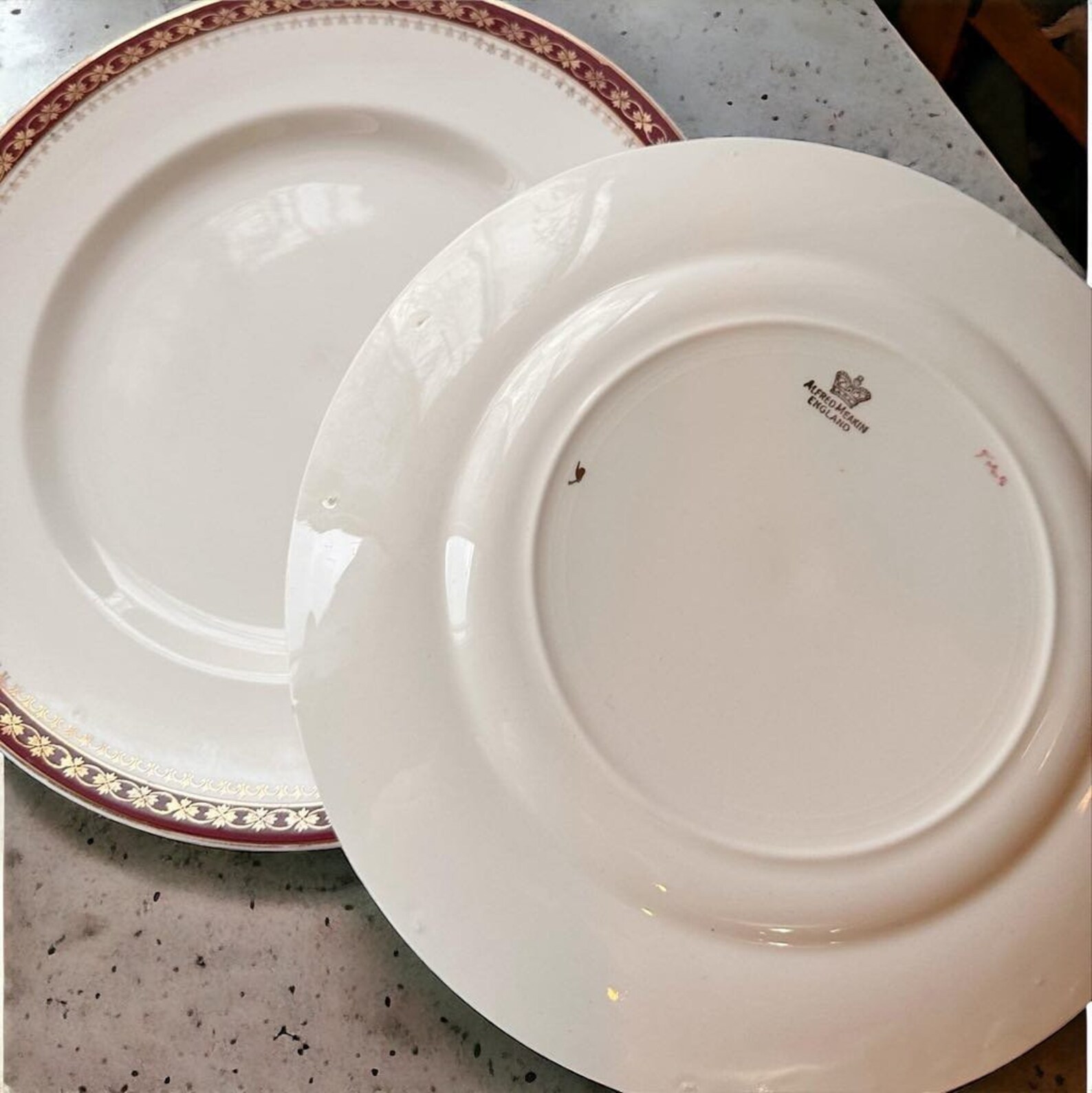 Vintage Alfred Meakin KINGSDALE MAROON Dinner Plates Set English Bone ...