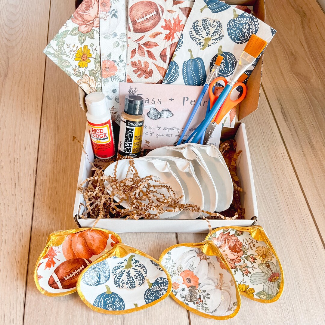 Fall Decoupage Clam Shell Kit, Fall Craft, DIY Shell Kit, Party Favor ...