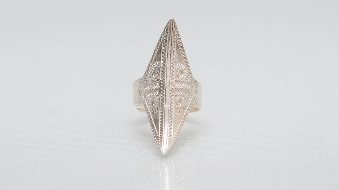 Original Hmong Silver Ring (nplhaib Kooj Npliam) ***free Size - Etsy