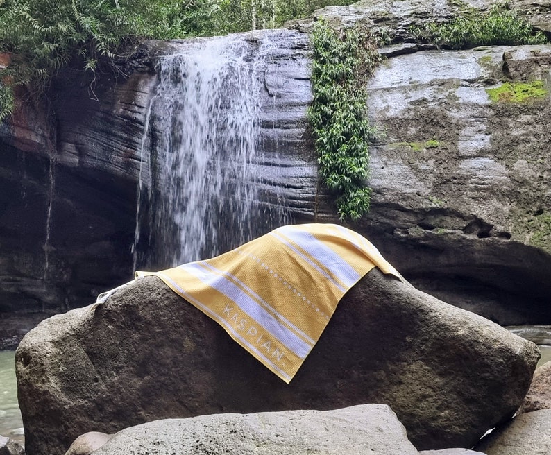 Sand Free Beach Towel | Kaspian. Sustainable, Compact, Lightweight ...