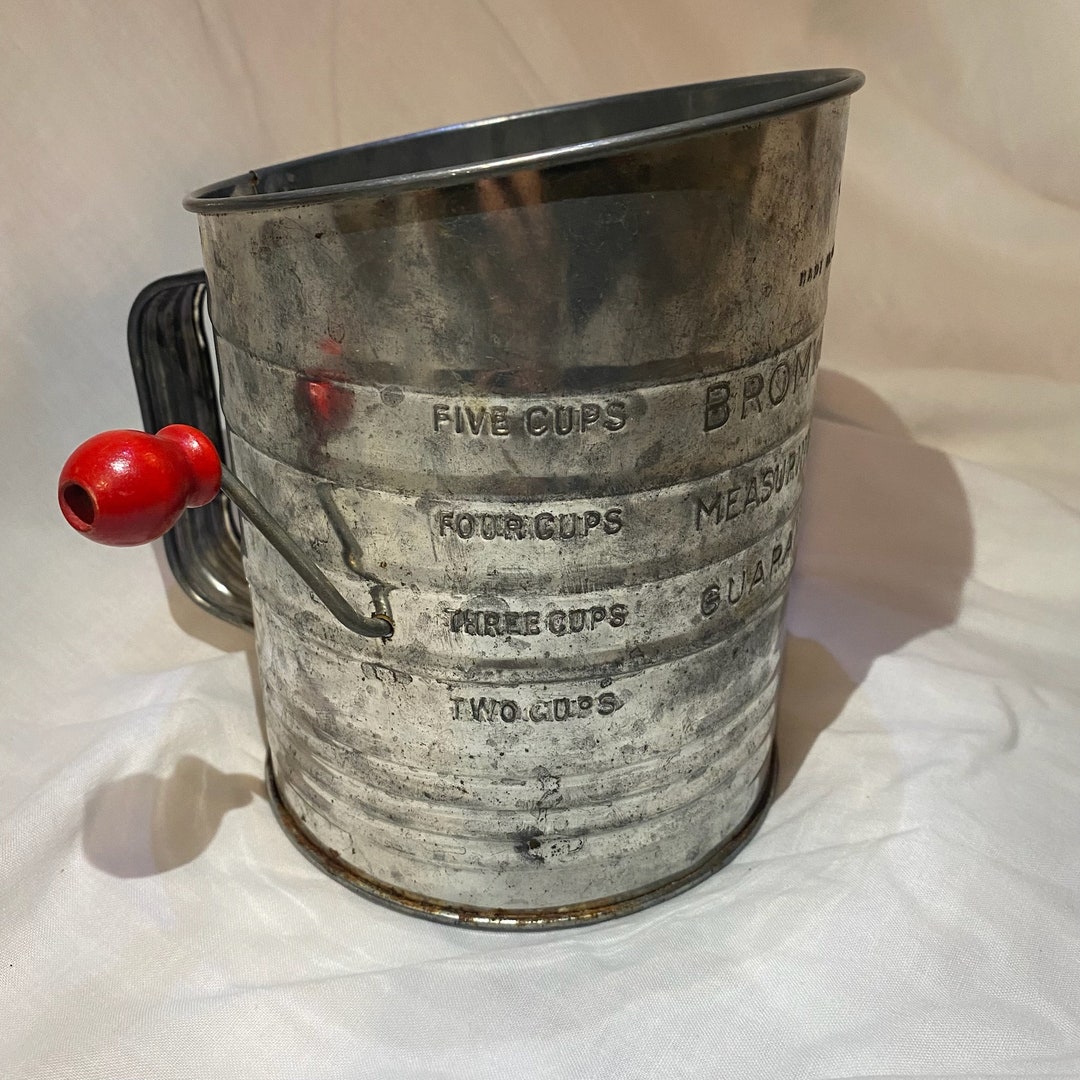 Bromwell's Antique 5 Cup Sifter - Etsy