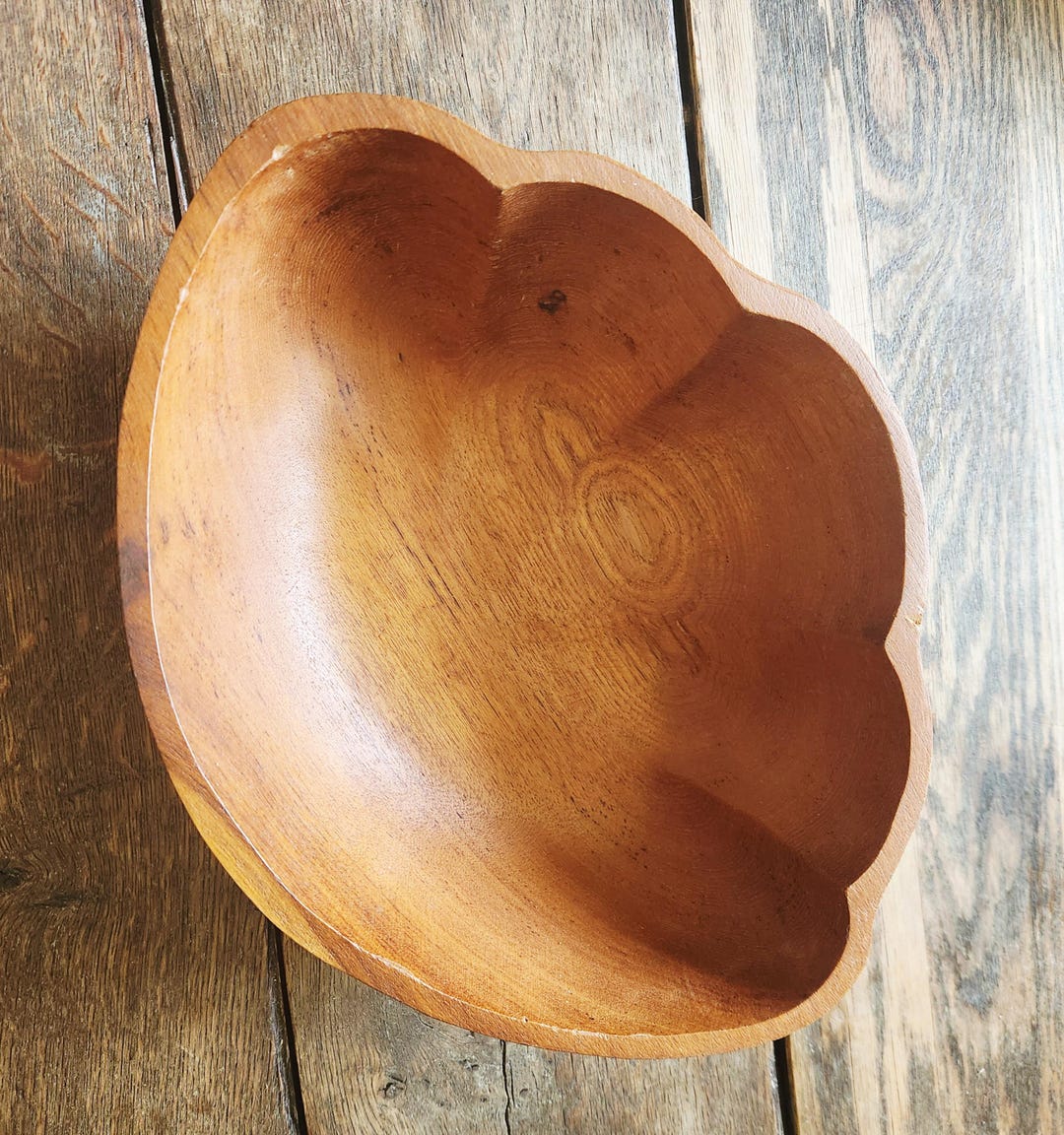 Vintage Clamshell Scalloped Edge Wooden Salad / Fruit Serving Bowl ...