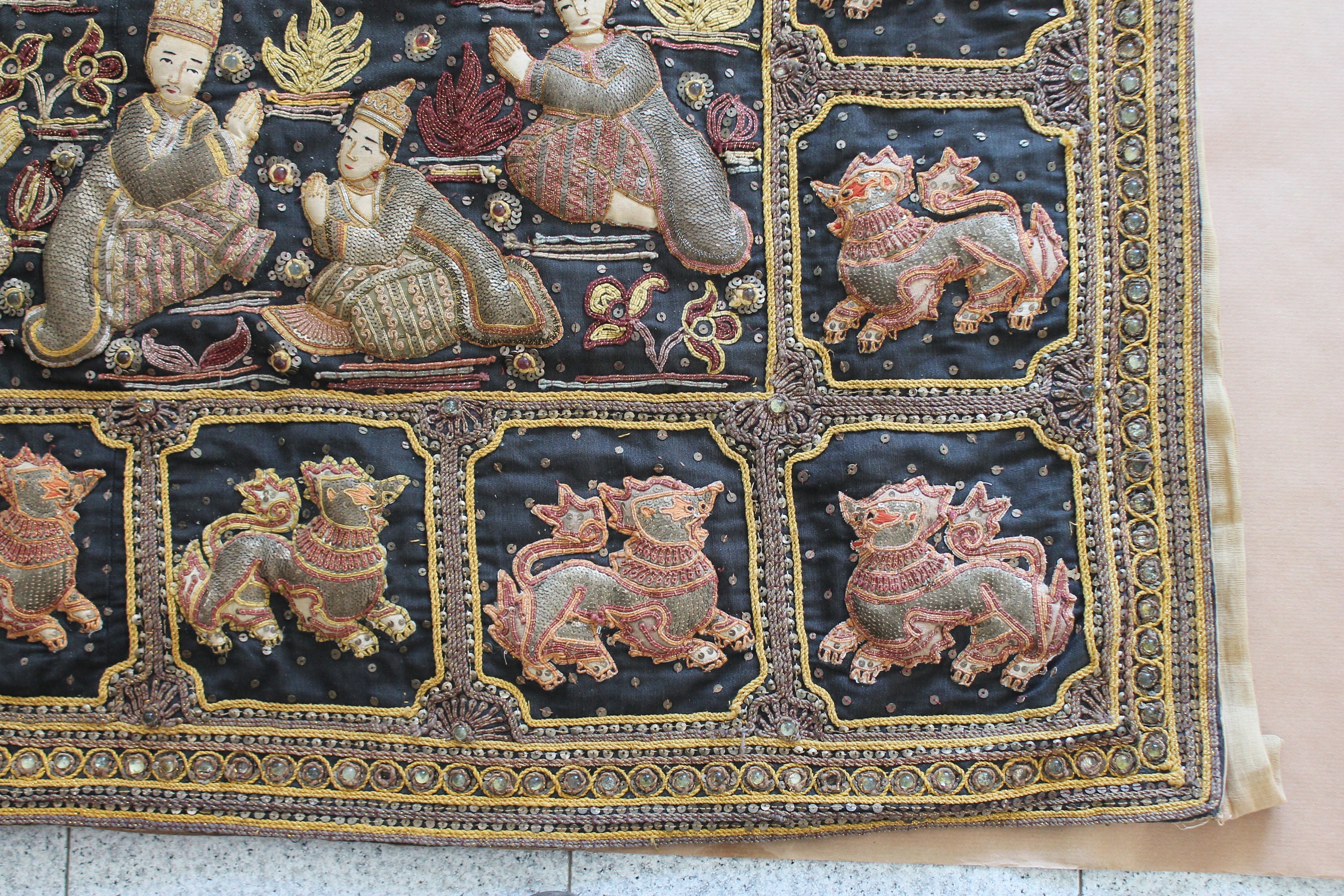 1940s Vintage Burmese Kalaga Tapestry Framed in Lucite Box - Etsy