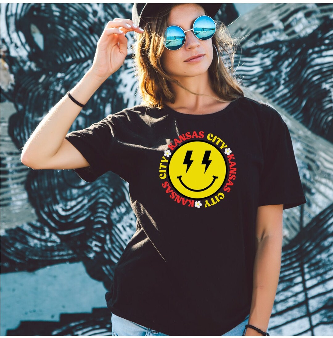 Kansas City Chiefs Smiley Face T-shirt - Etsy