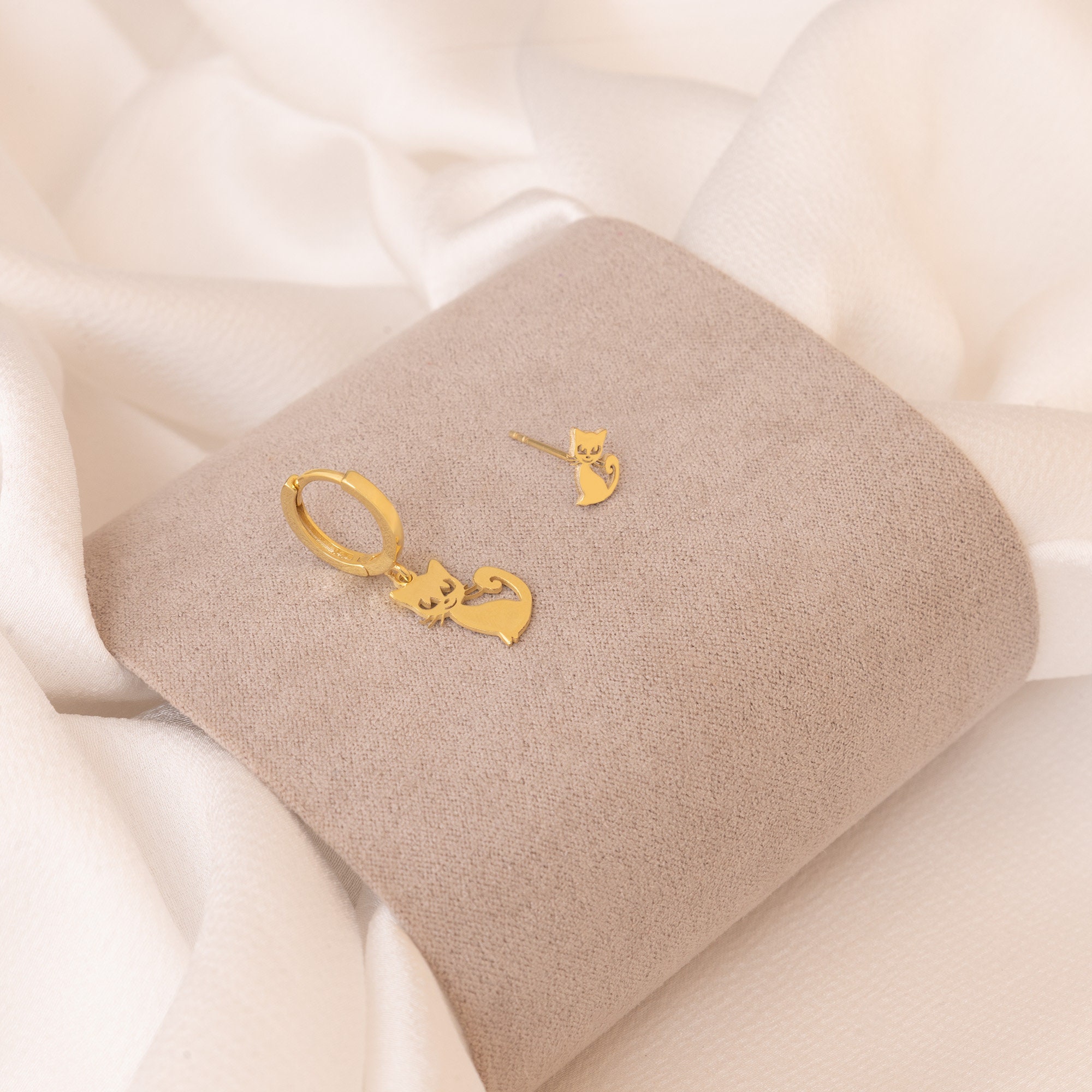 14K Solid Gold Cat Earrings - Cat Lover's Gifts - Best Friend Gifts ...