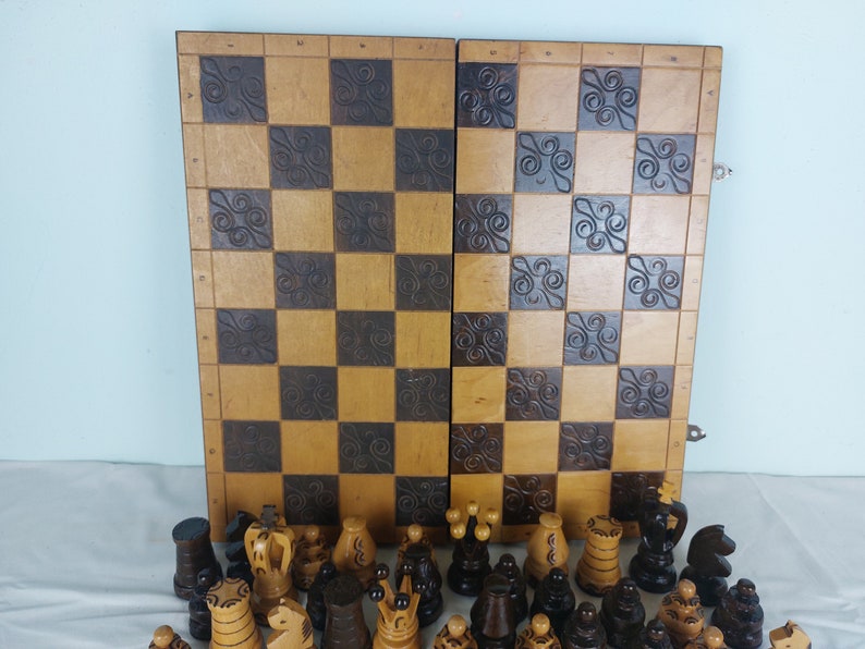 Beautiful Chess Set, Vintage Wooden Chess Set, Retro Chess Set, Gift ...