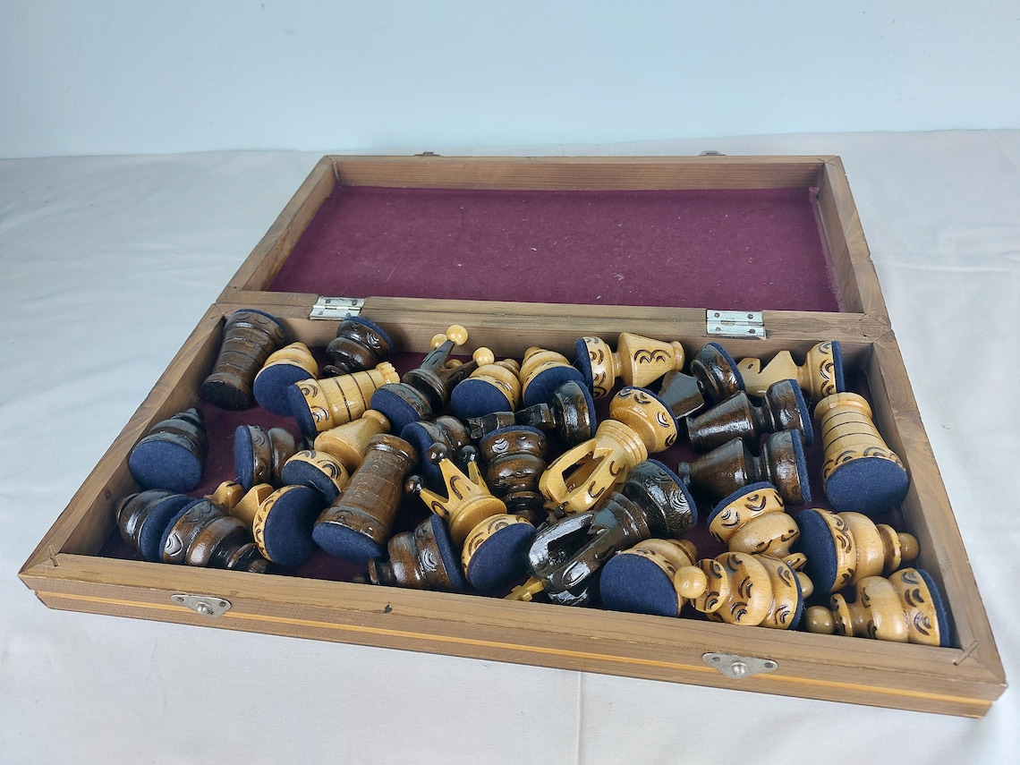 Beautiful Chess Set, Vintage Wooden Chess Set, Retro Chess Set, Gift ...