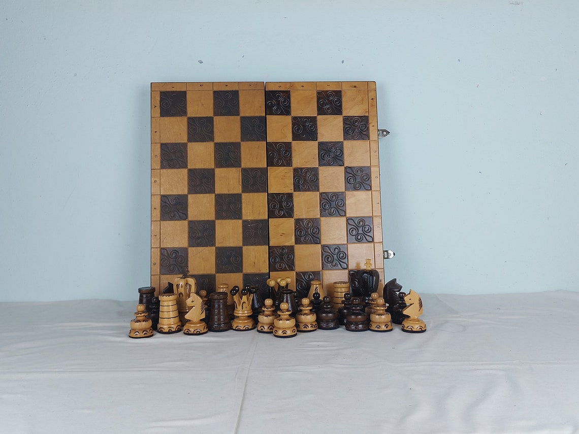 Beautiful Chess Set, Vintage Wooden Chess Set, Retro Chess Set, Gift ...