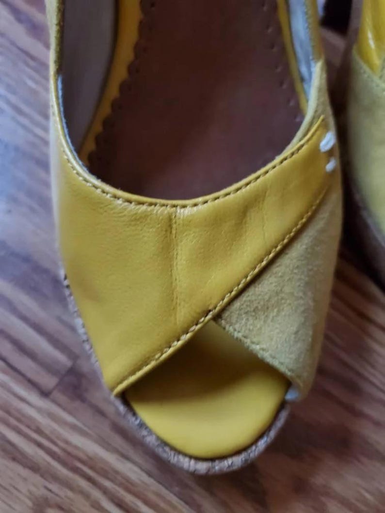 Retro 70s Look Vintage Bright Yellow+mustard Yellow Peep Toe Leather ...