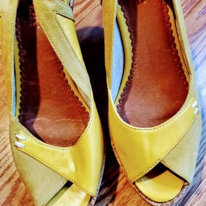 Retro 70s Look Vintage Bright Yellow+mustard Yellow Peep Toe Leather ...