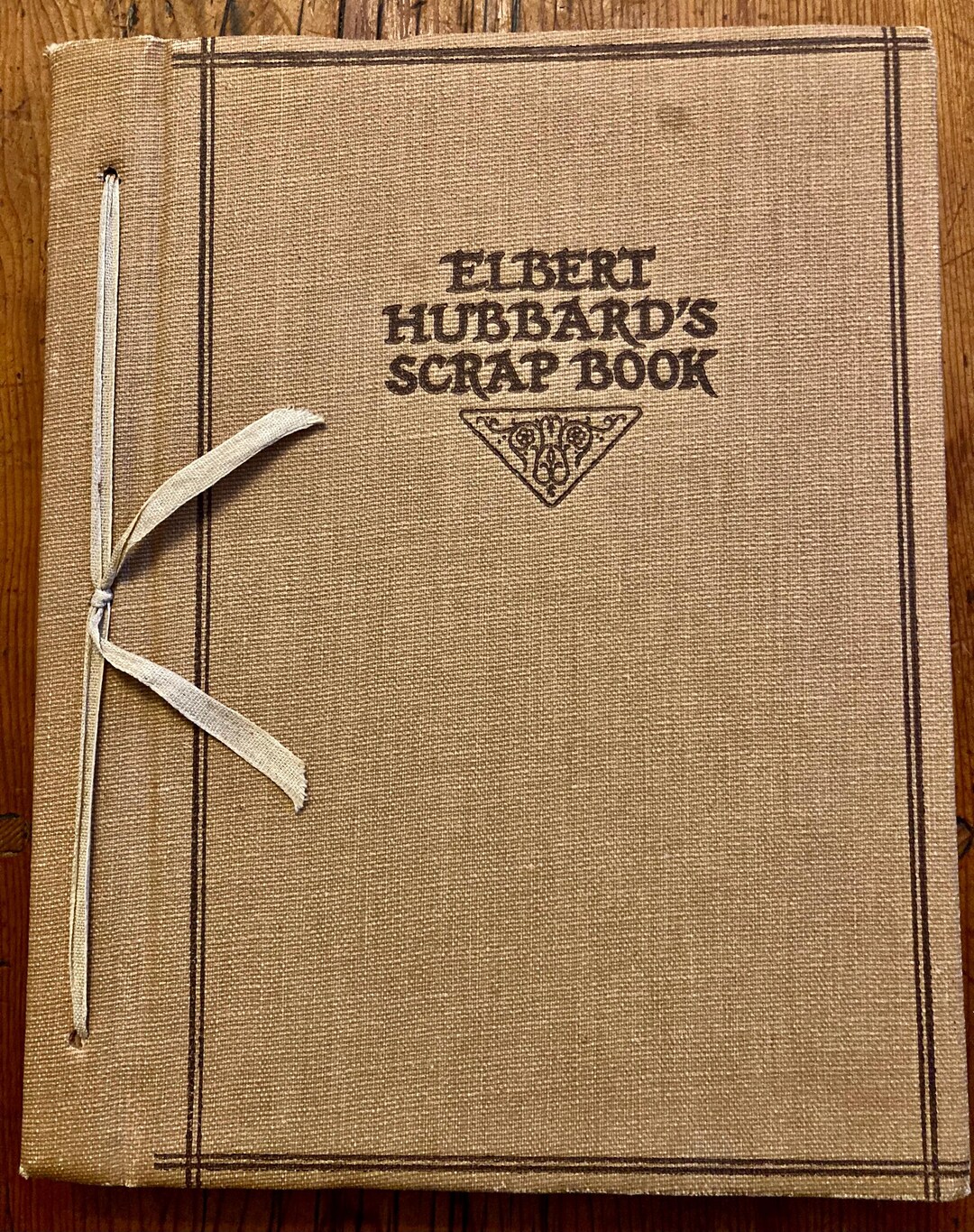 Elbert Hubbard's Scrap Book in Very Good Condition. Hardback With Cloth ...