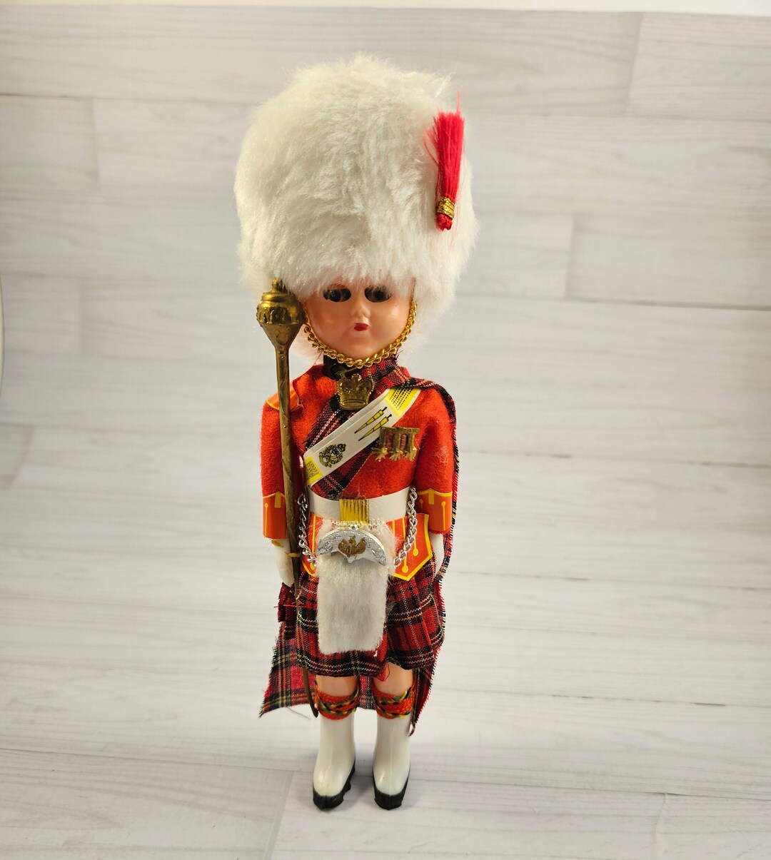 Vintage Scottish Soldier Doll in Kilt Uniform and Busby, Souvenir Doll ...