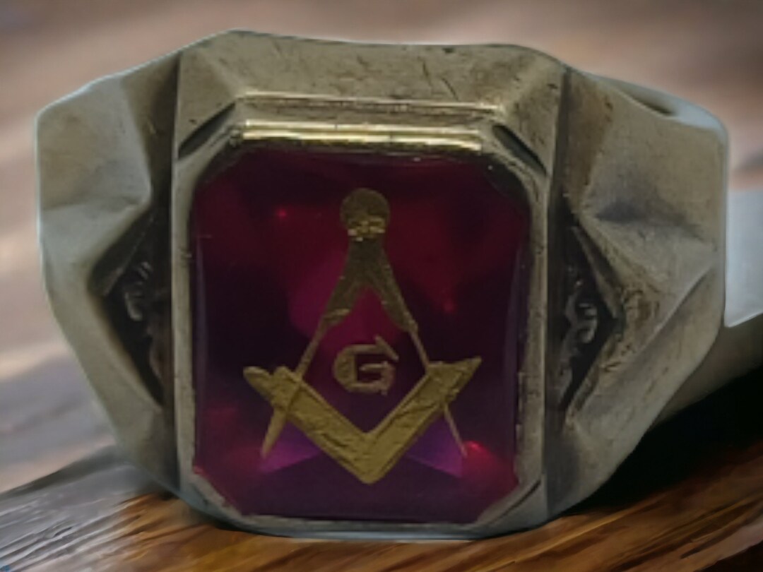 Vintage Art Deco 10K Gold Masonic Ring With Ruby Stone - Etsy
