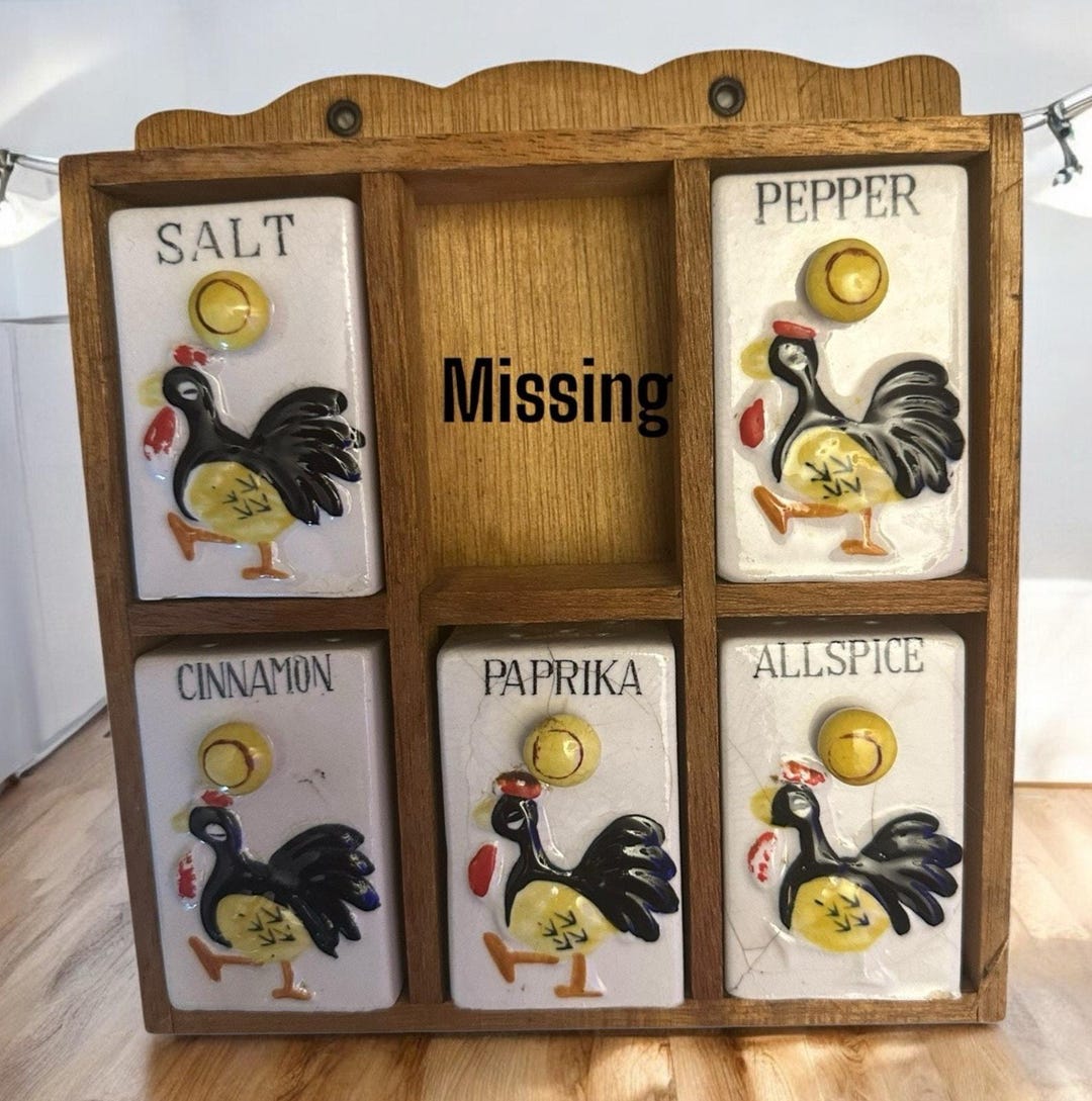 VTG MCM 1950's Wood Spice Rack 5 Ceramic Shakers Roosters Natural ...