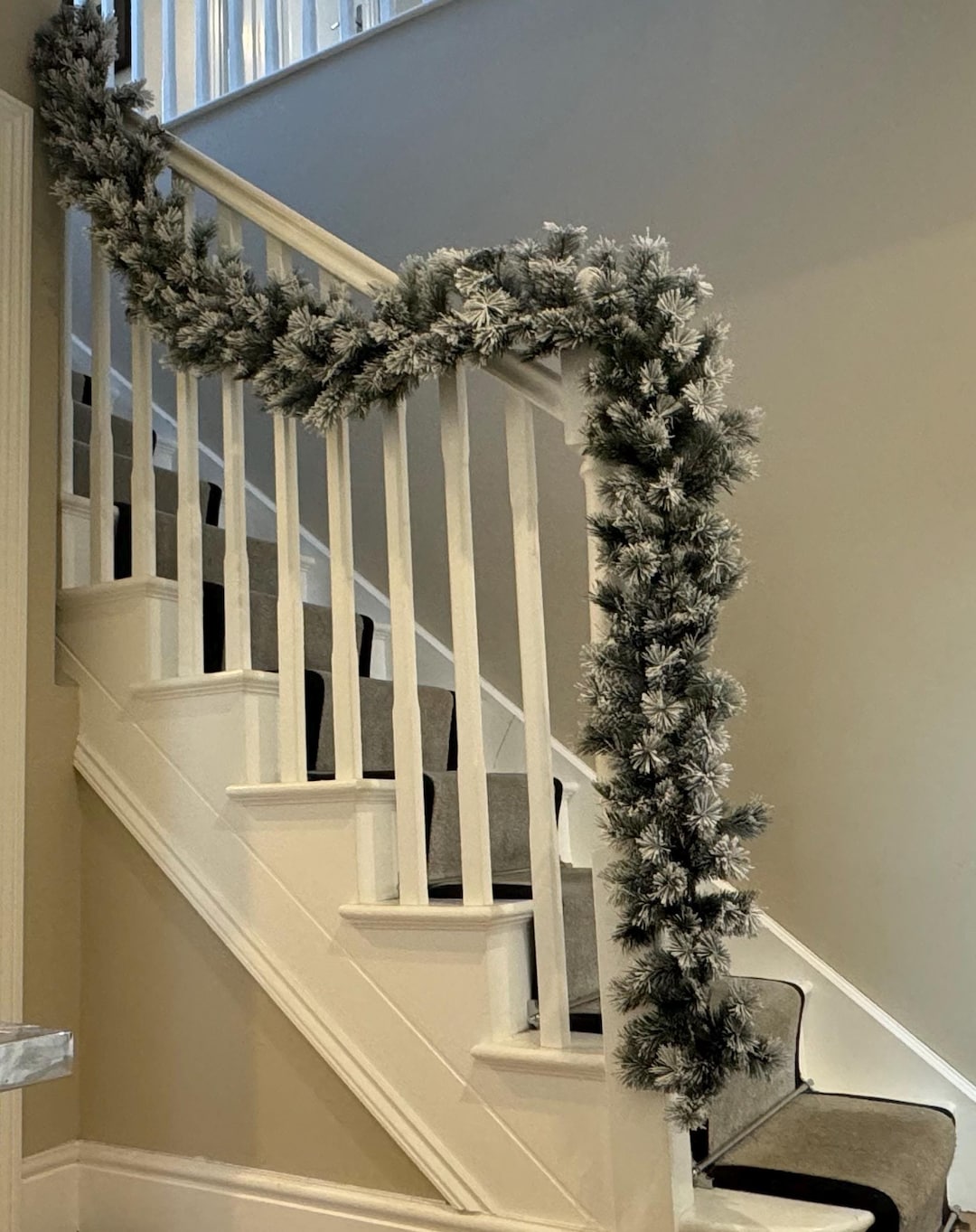 Extra Thick Frosted Pine Christmas Garland With Red Berries (9ft ...