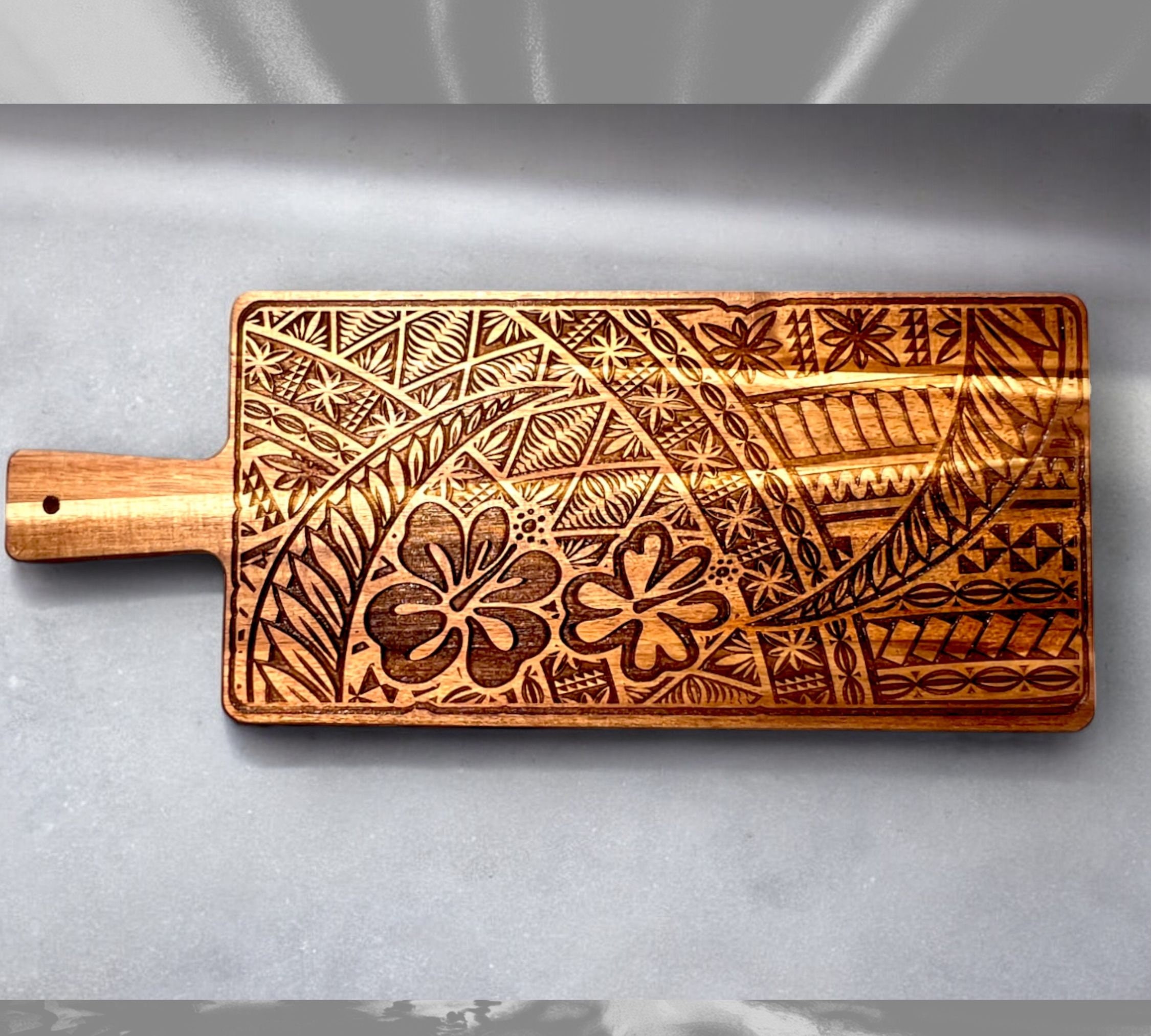 Polynesian Floral Acacia Wood Cutting Board: Engraved Serving Platter ...