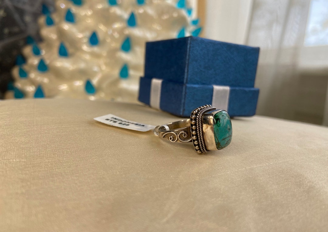 Turquoise Bezel Set Ring Vinage Piece Never Been Worn Size 6 - Etsy