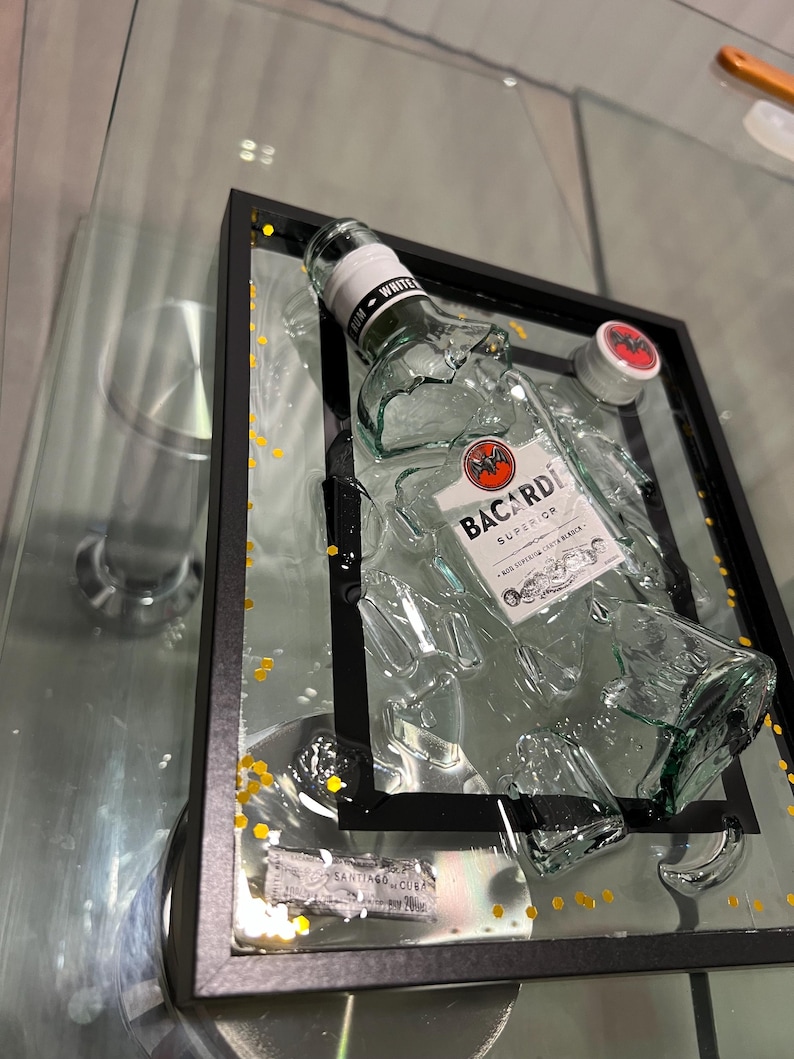 Resin Bottle Painting, Art and Collecting, Art for Bar, Home Decoration ...