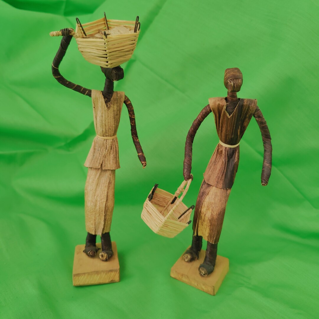 African Corn Husk Ladies With Baskets - Etsy