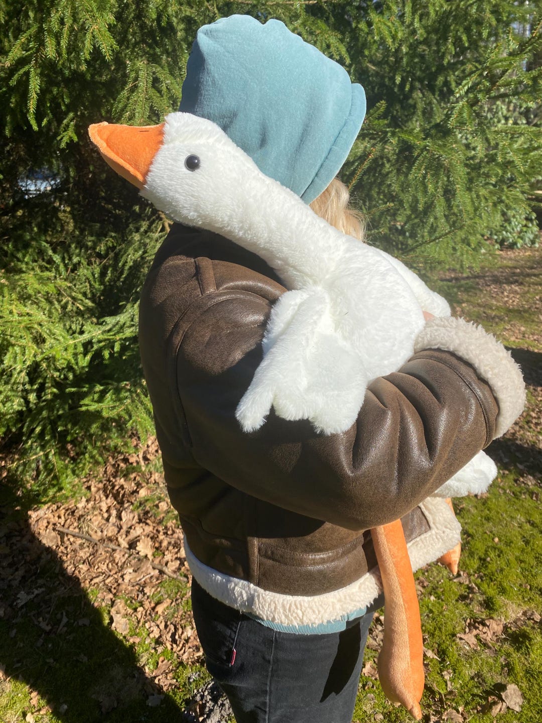 Super Soft Goose Plushie Body Pillow - Huggable Duck-shaped Cuddle ...