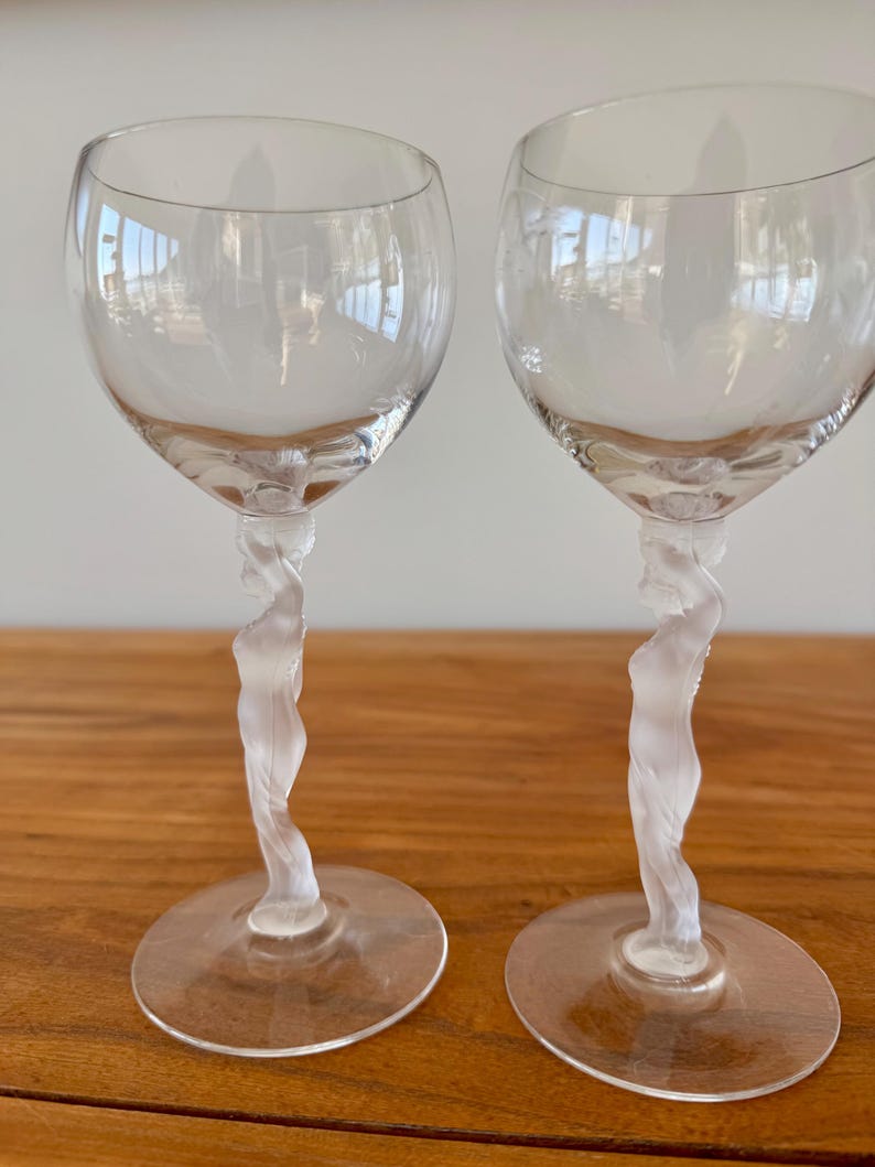 French Vintage Bayel Crystal Nude Stem Wine Glasses - Etsy