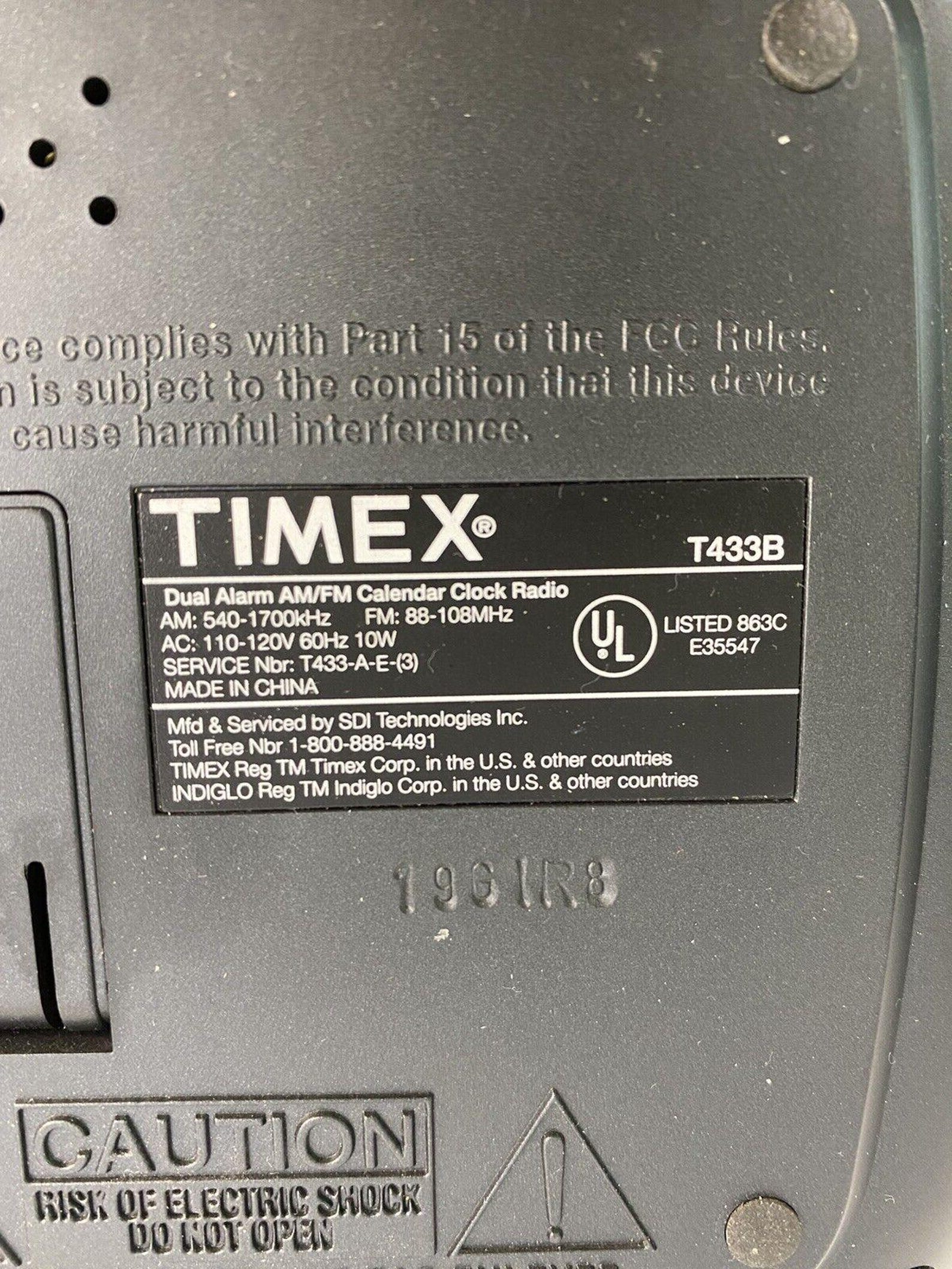 Timex Indiglo Clock Radio T433B Dual Alarm FM/AM Calendar Night Light ...