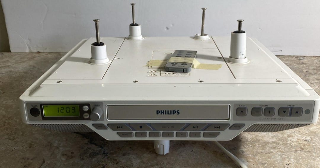 Philips Kitchen Clock Radio CD Player - AM/FM Timer - Model AJ6111/37 ...