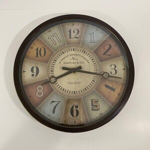 ROUND 12'' Wall Clock Battery Operated Large Numbers American ...