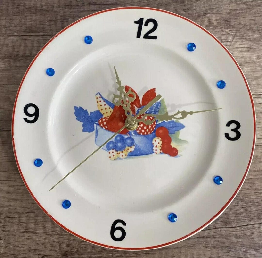 Wall Clock Dinner Plate 9" Inch White Red Kitchen Decor Silent / Non ...