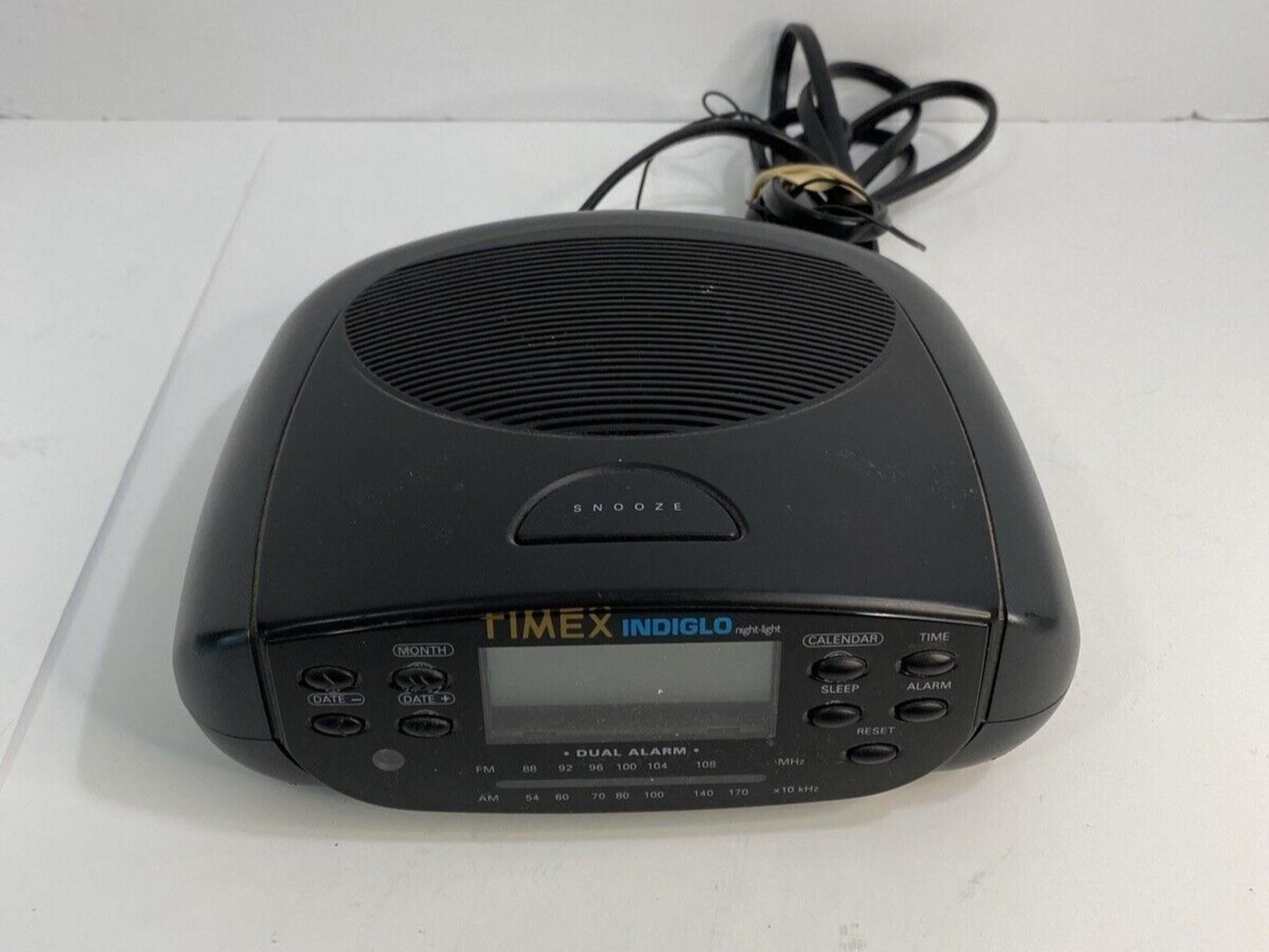 Timex Indiglo Clock Radio T433B Dual Alarm FM/AM Calendar Night Light ...