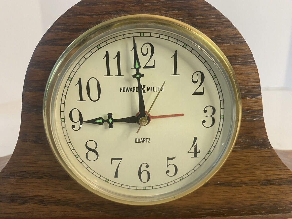 Vintage Howard Miller Mini Mantle Style Clock Black & Gold Desk Top ...