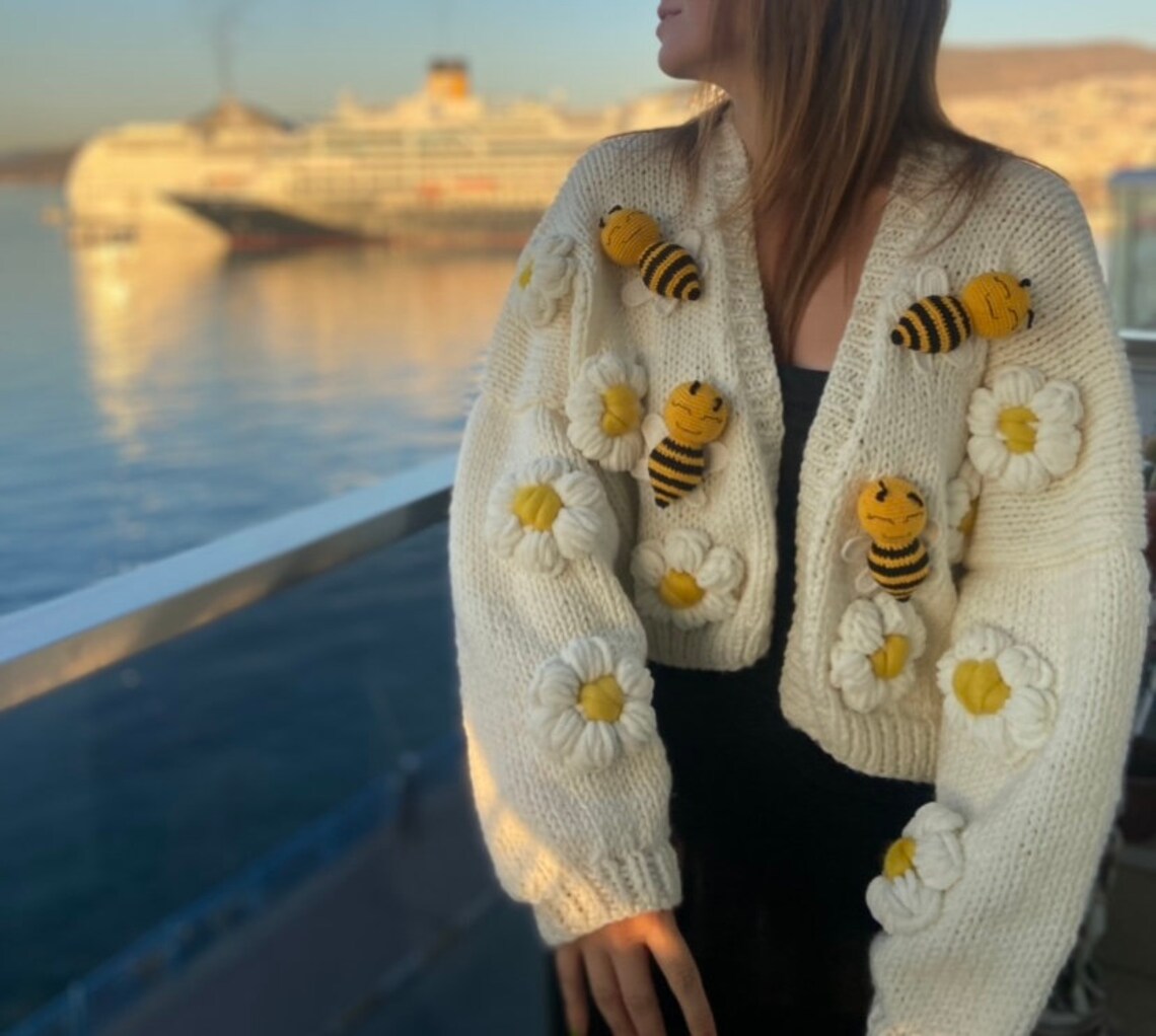 Bee Flower Jacket Chunky Floral Bee Cardigan Knitted 3D Bee Velvet ...