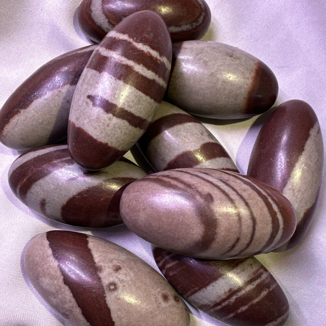 3 Black Shiva Lingam Stone From Narmada River India Palm - Etsy