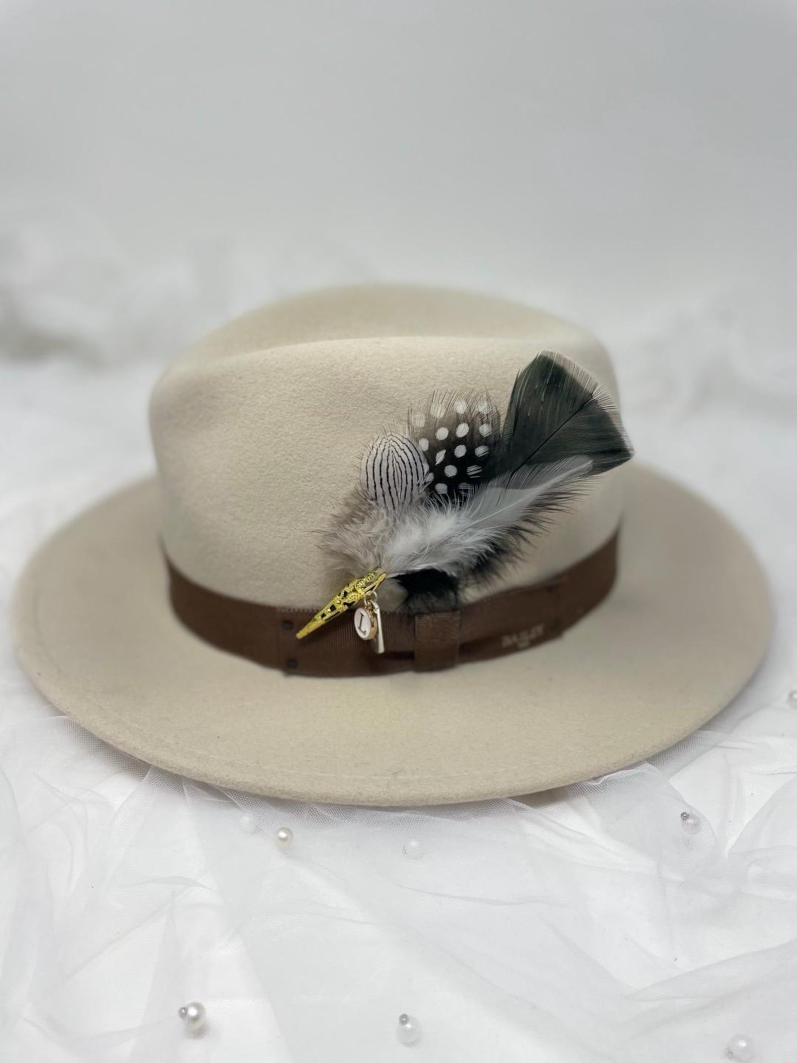 Hat Feather Boutonniere: Goodluck Feather Decoration - Etsy