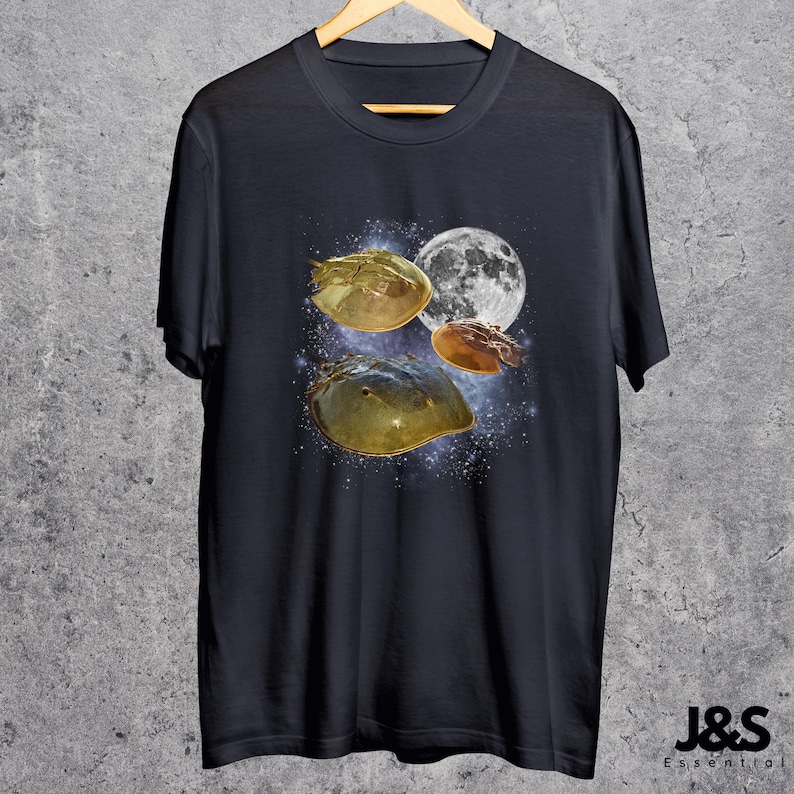 Three Horseshoe Crab Moon Shirt, Vintage Limulus Galaxy Tee, Retro ...