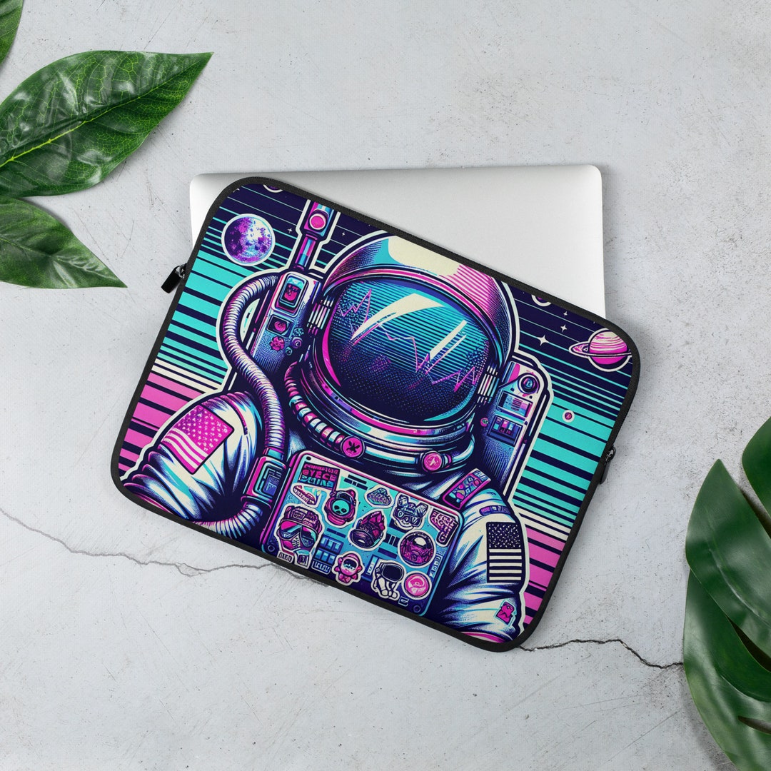 Astronaut Synthwave Laptop Sleeve - Etsy