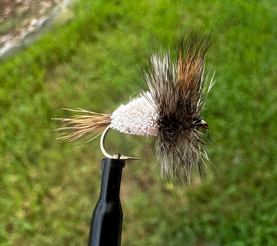 Irresistible Dry Fly -- ORIGINAL -- Hairwing Version -- Mustad Hooks ...