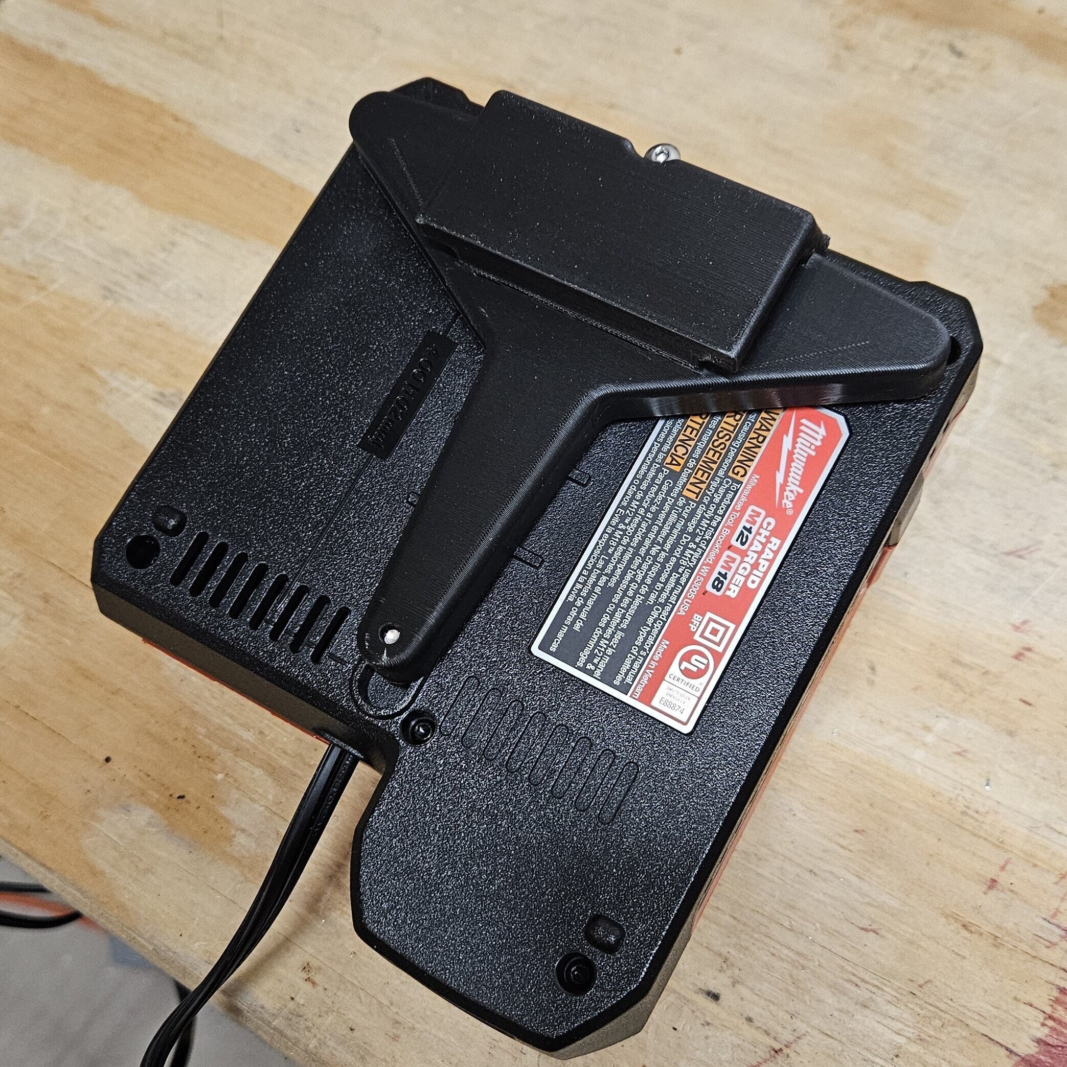 Mounting Adapter for Milwaukee Battery Chargers Onto Milwaukee Packout ...