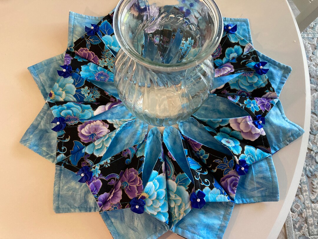 Fold and Stitch Origami Candle Mat Centerpiece - Etsy