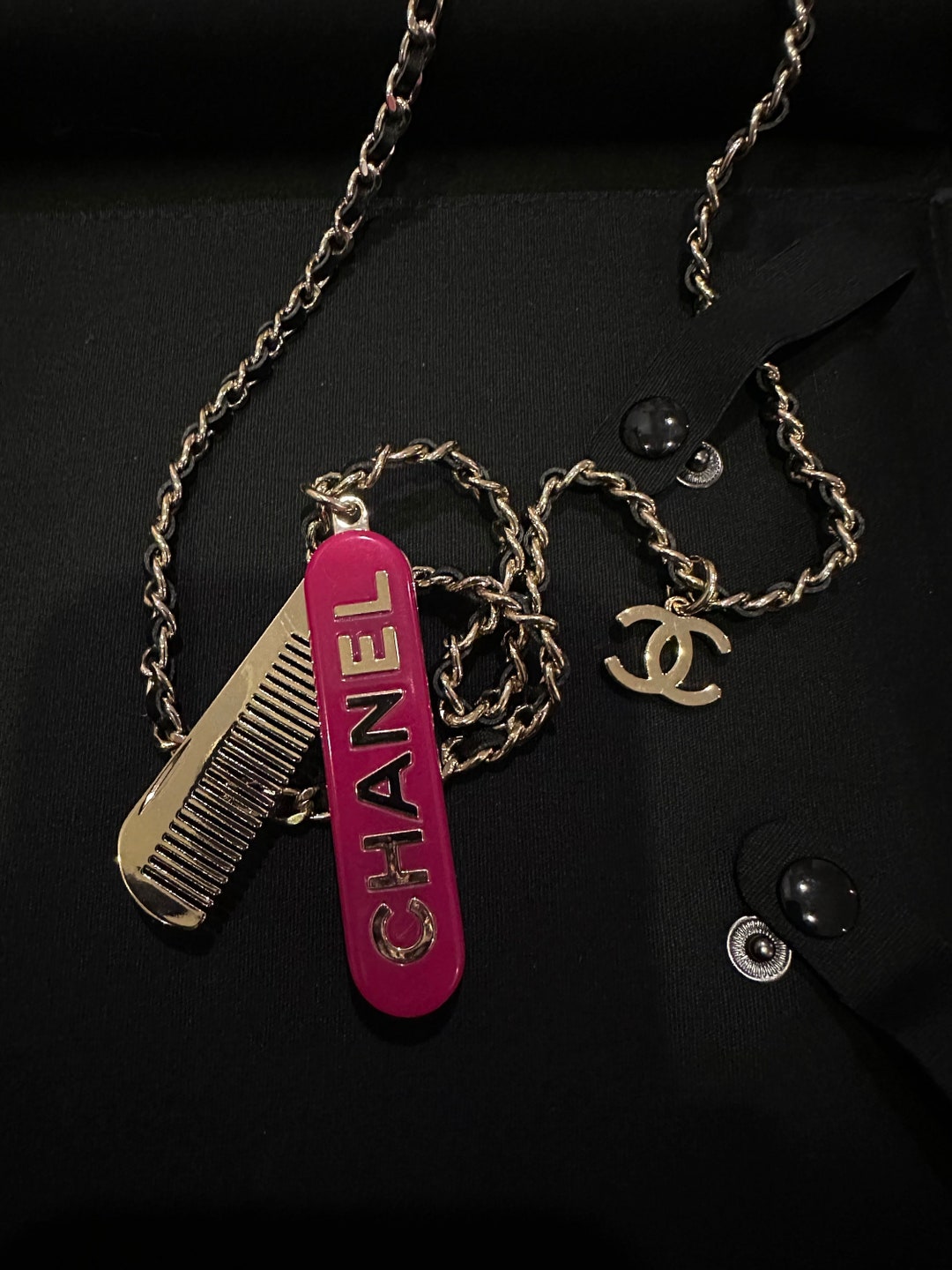 Original 2000s Chanel Pink Mini Comb Pendant Long Leather Chain ...