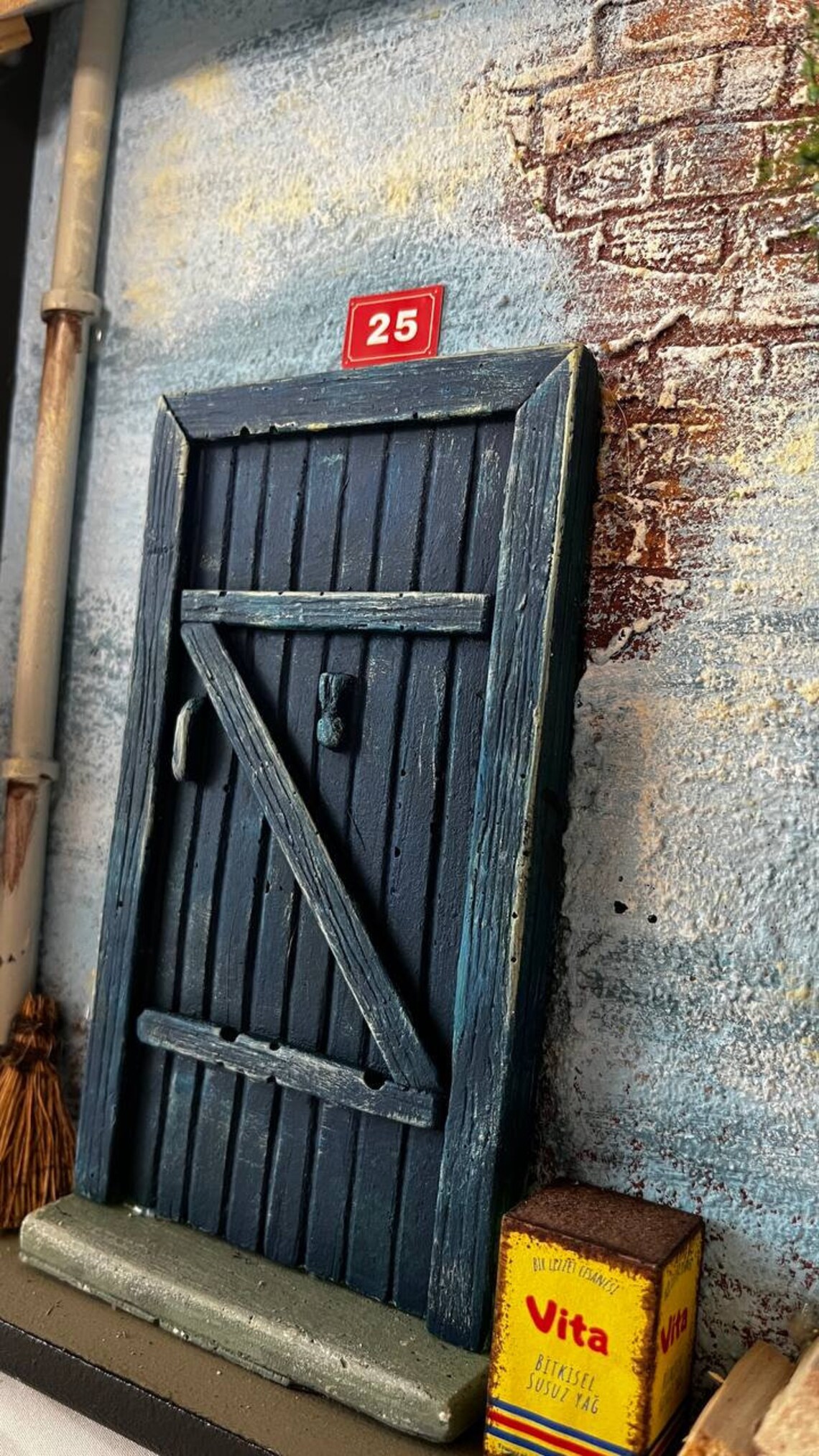 Traditional House Diorama - Etsy