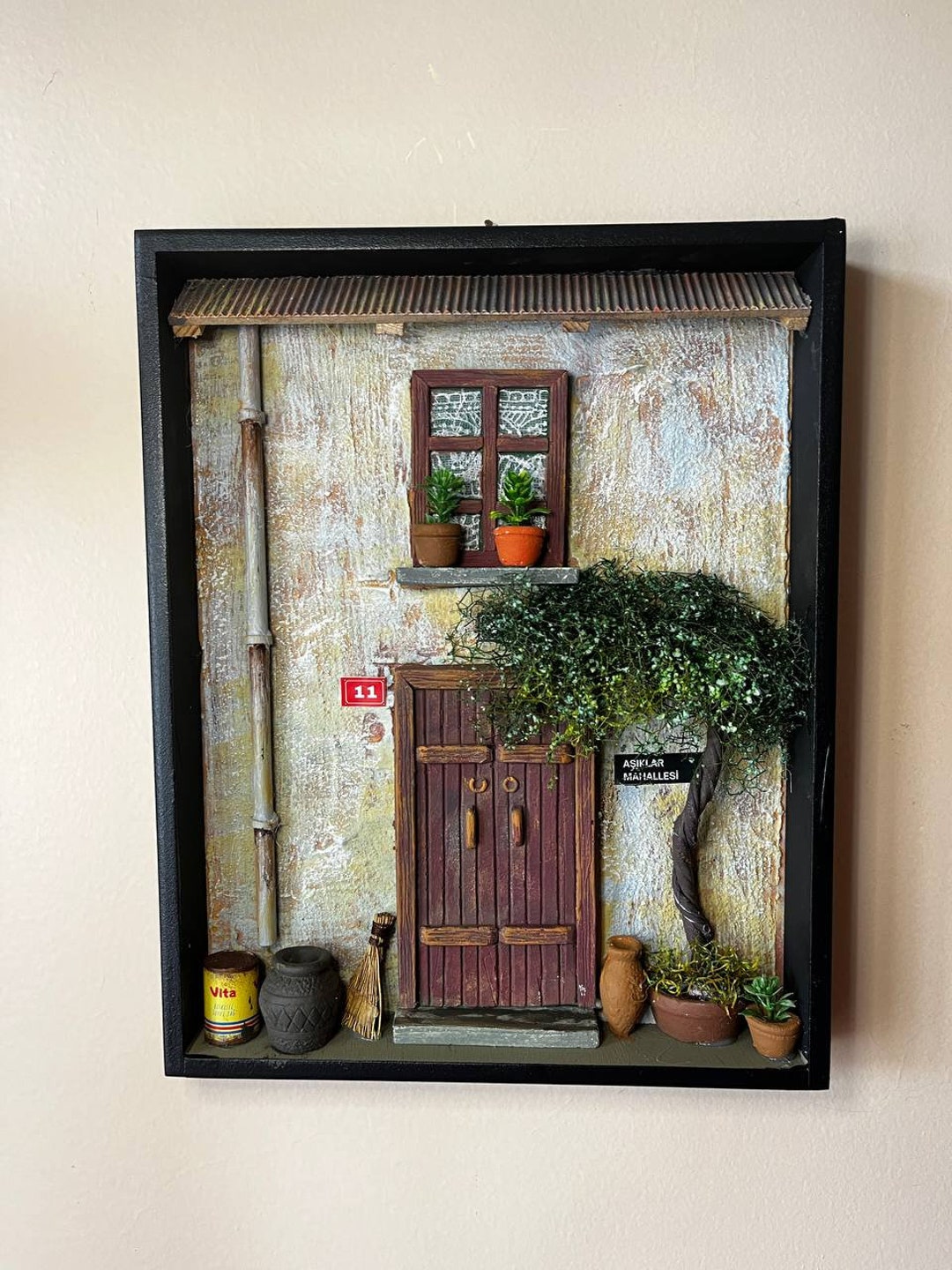 Traditional House Diorama - Etsy