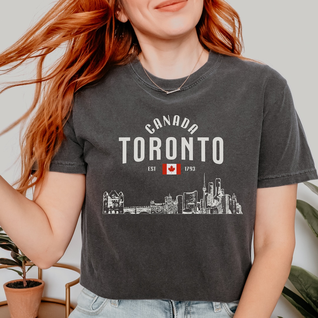 Vintage Toronto Skyline T-shirt | City Sketch Tee | Retro Toronto Icon ...