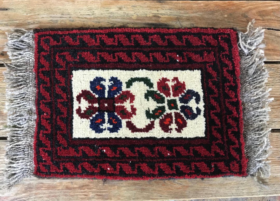 Vtg Mini Persian Rug Salesman Sample Wall Art Tapestry Red Woven 15 ...